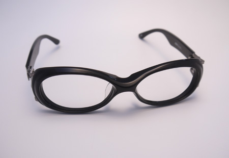 「STEADY ステディ」繊細さの存在感 – 高円寺のメガネ屋さん powerspex BOSTON